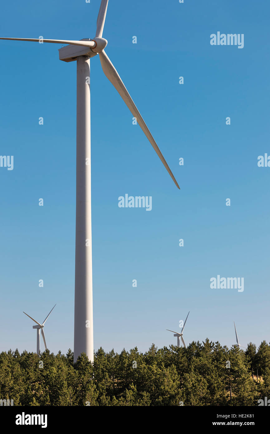 Wind turbine in the countryside. Clean alternative renewable energy ...