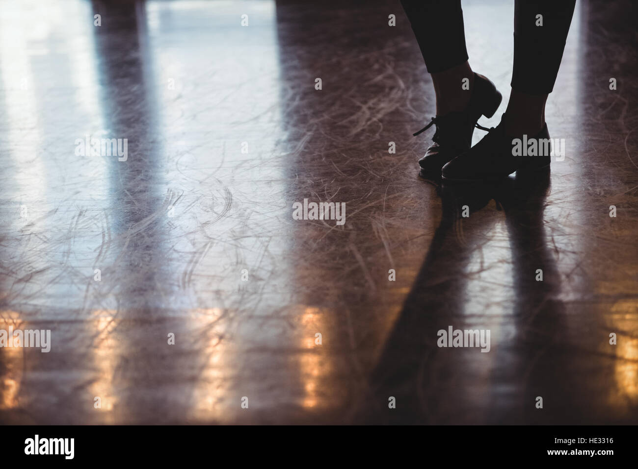 Feet of woman performing dance in ballet studio Stock Photo - Alamy