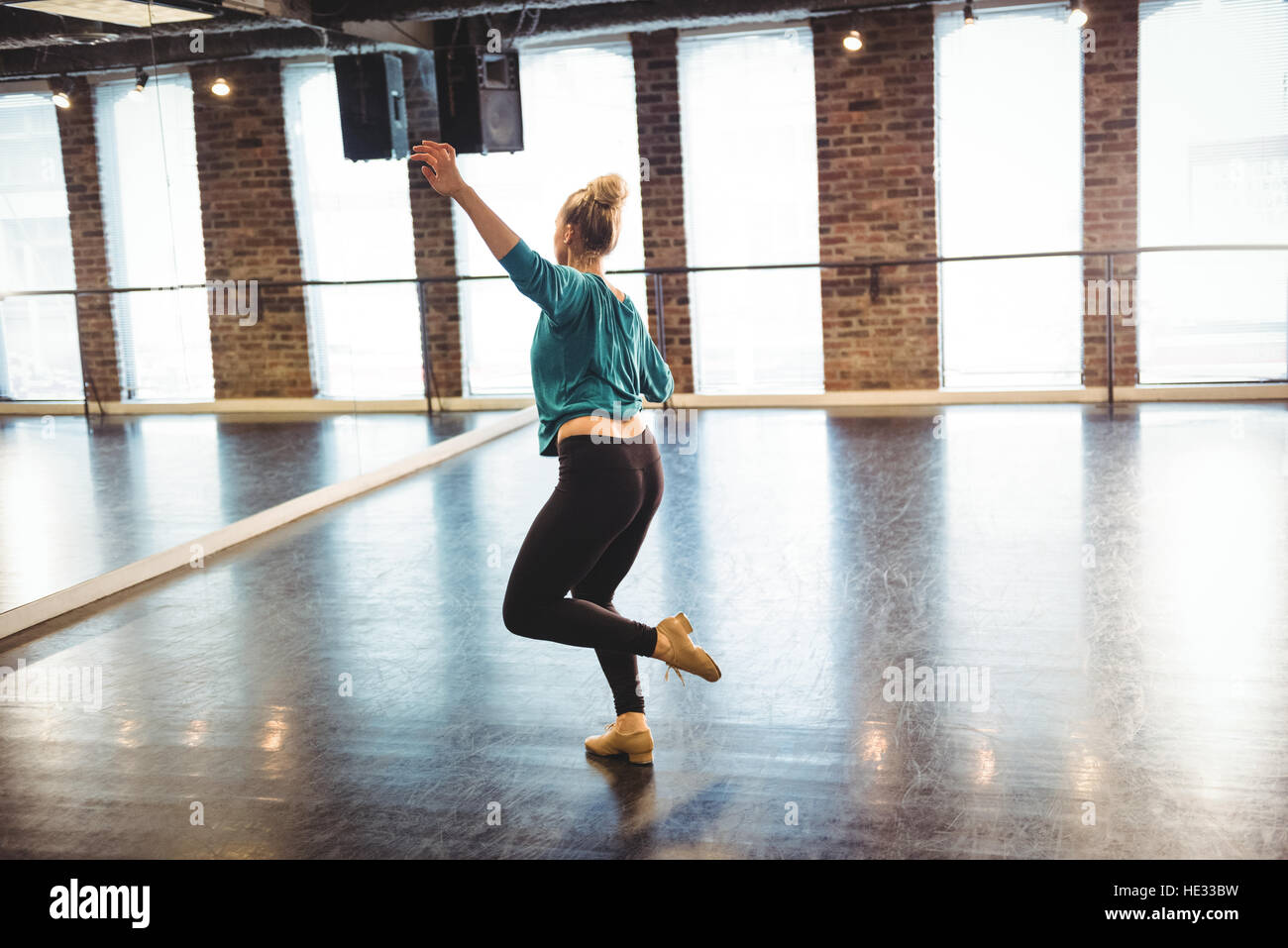 Professional tap dancer hi-res stock photography and images - Alamy