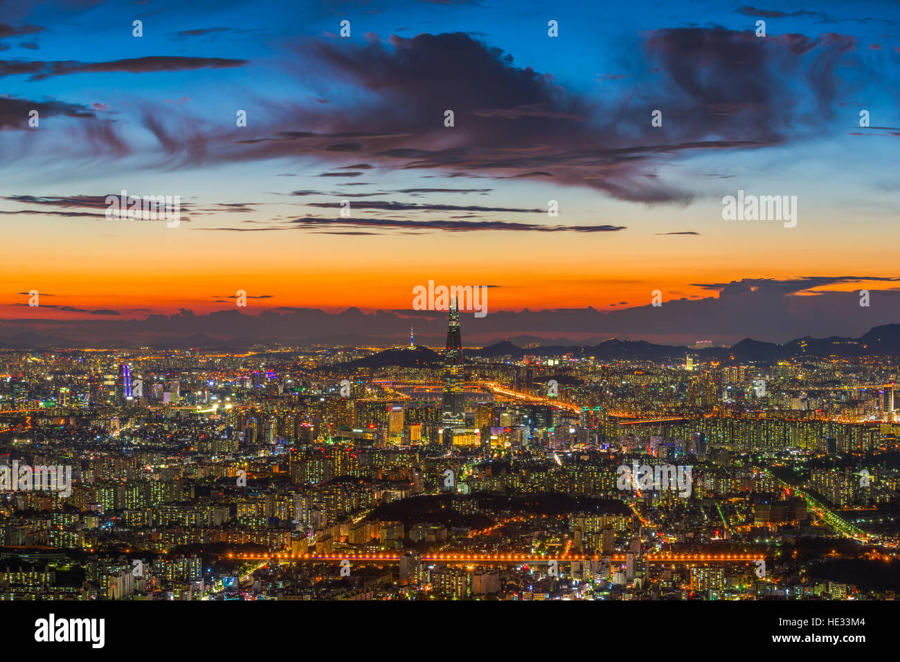 Sunset at seoul city and Downtown skyline in Seoul, South Korea Stock ...