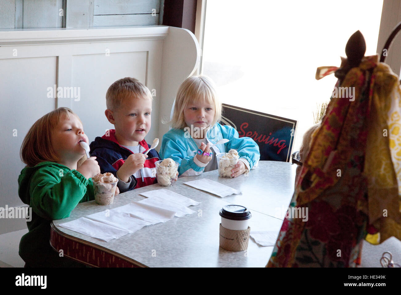 Ice cream booth hi-res stock photography and images - Alamy