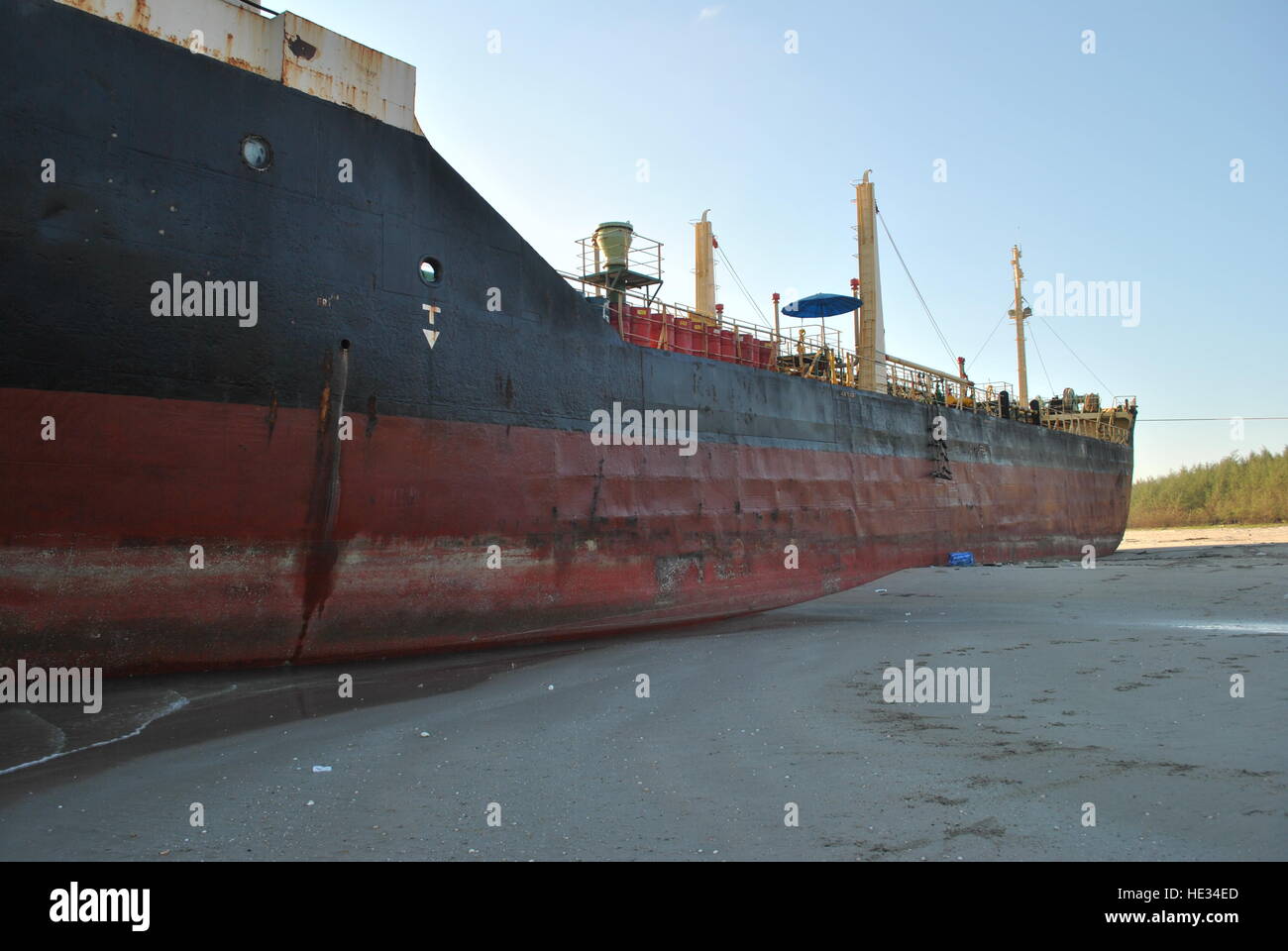Ran aground oil tanker ship in Thailand Stock Photo - Alamy
