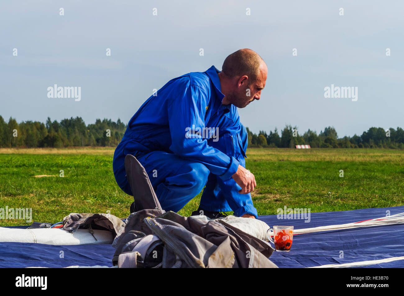 Parachutists - 2014.Packing of parachute Stock Photo - Alamy