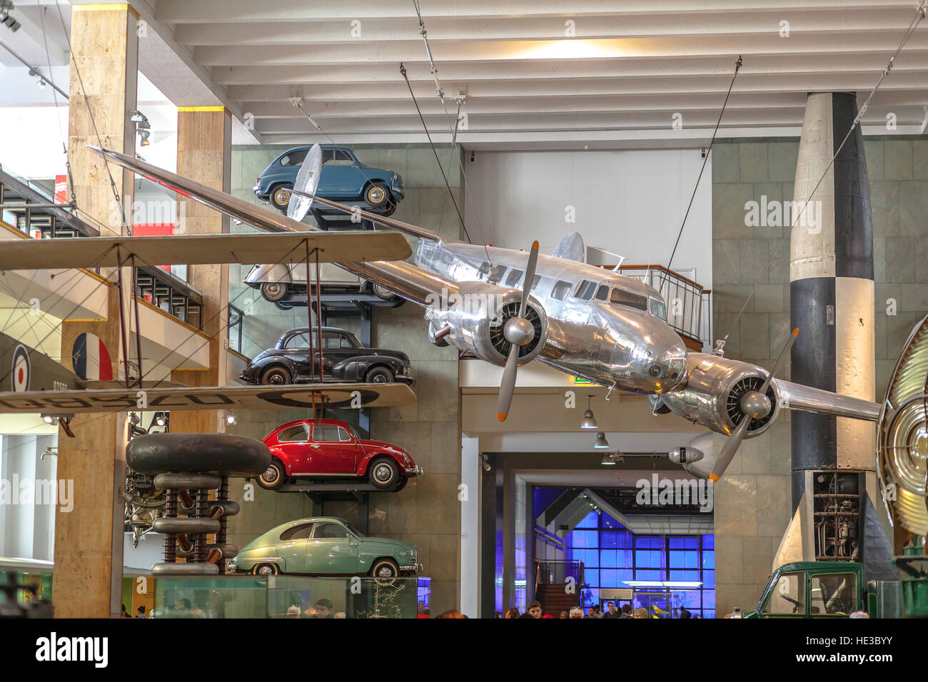 London museum science old cars hi-res stock photography and images - Alamy