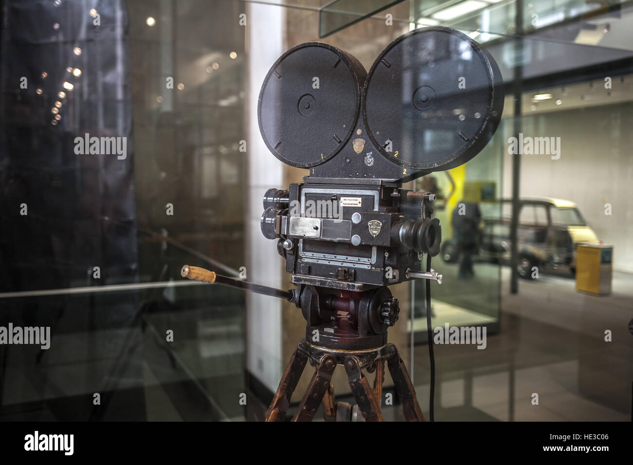Television camera bbc hi-res stock photography and images - Alamy