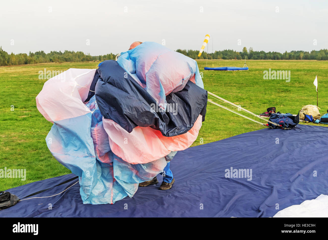 Parachutists - 2014.Packing of parachute Stock Photo - Alamy