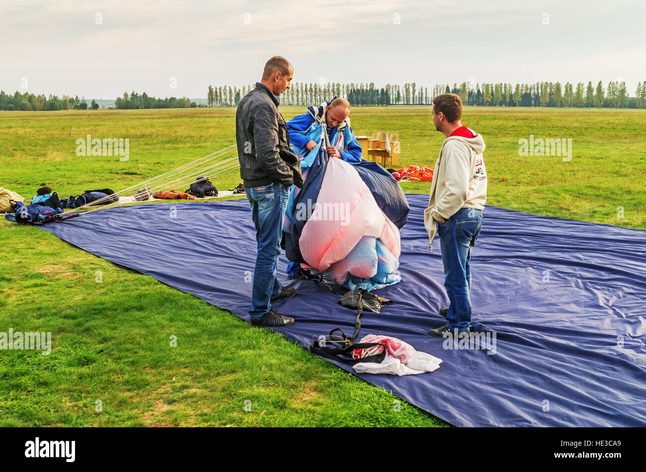 Parachutists - 2014.Packing of parachute Stock Photo - Alamy