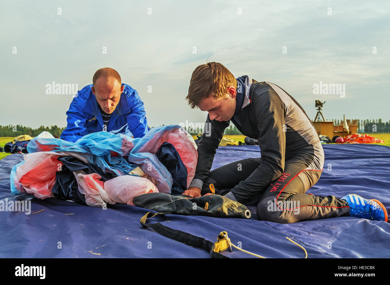 Parachutists - 2014.Packing of parachute Stock Photo - Alamy