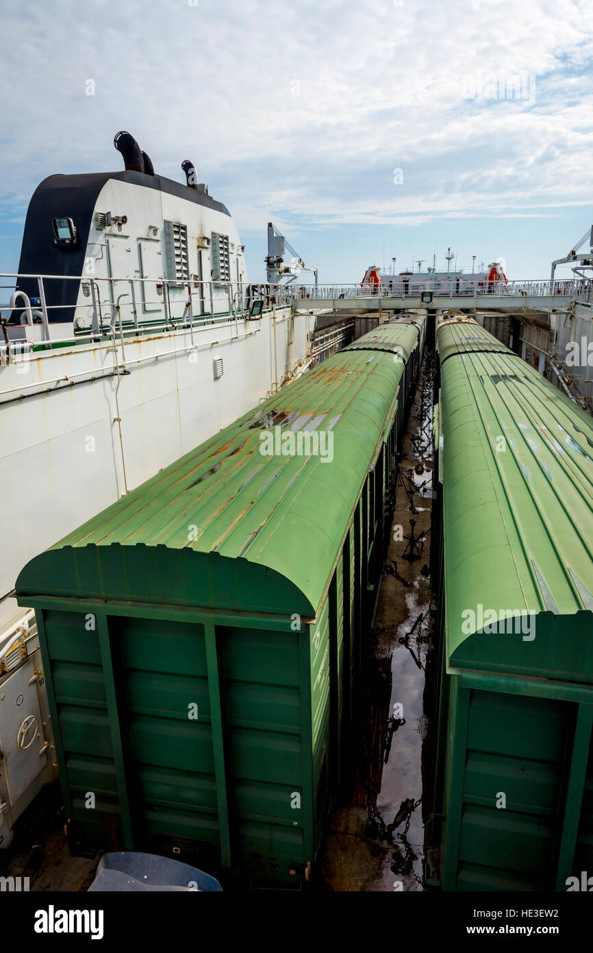 Load transport hi-res stock photography and images - Alamy
