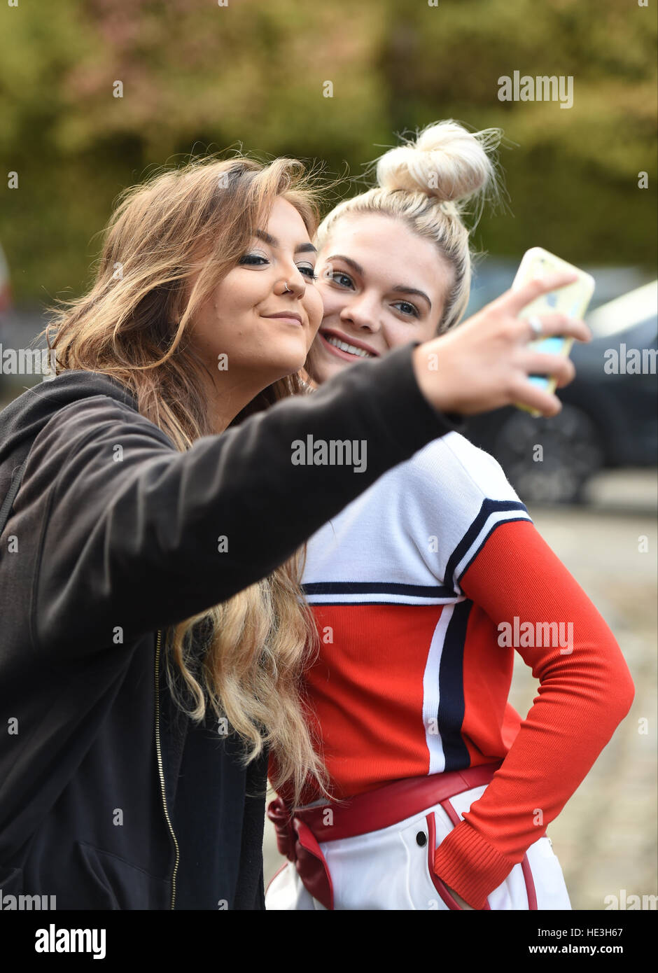 X Factor winner of 2015 Louisa Johnson seen signing autographs and ...
