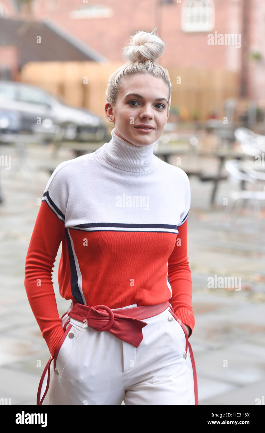 X Factor winner of 2015 Louisa Johnson seen signing autographs and ...