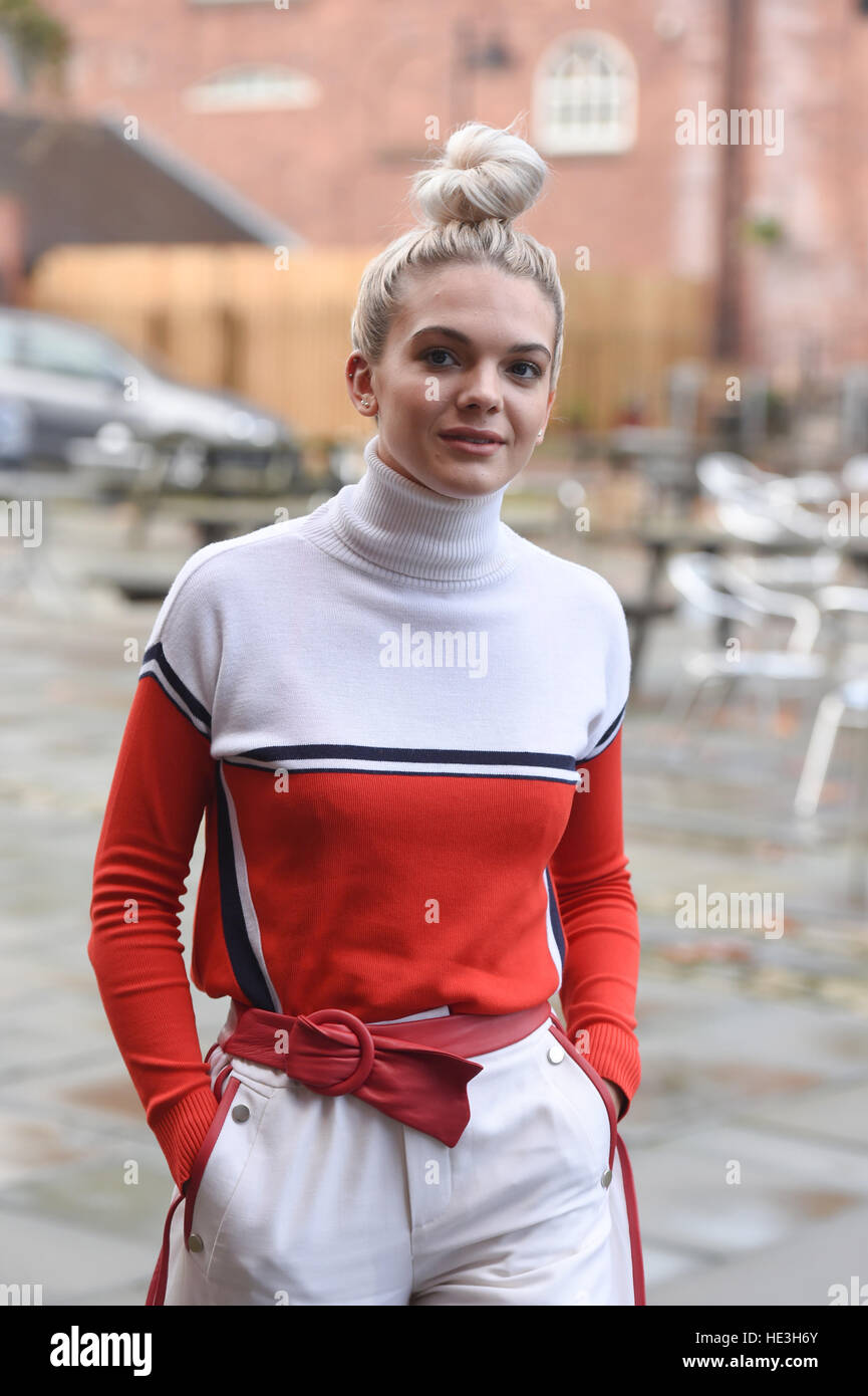 X Factor winner of 2015 Louisa Johnson seen signing autographs and ...