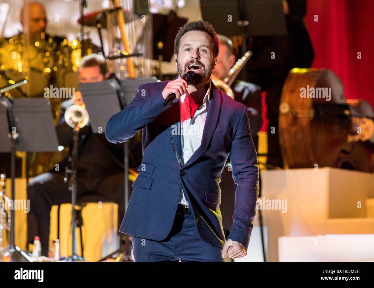 Michael ball alfie boe 2016 hi-res stock photography and images - Alamy