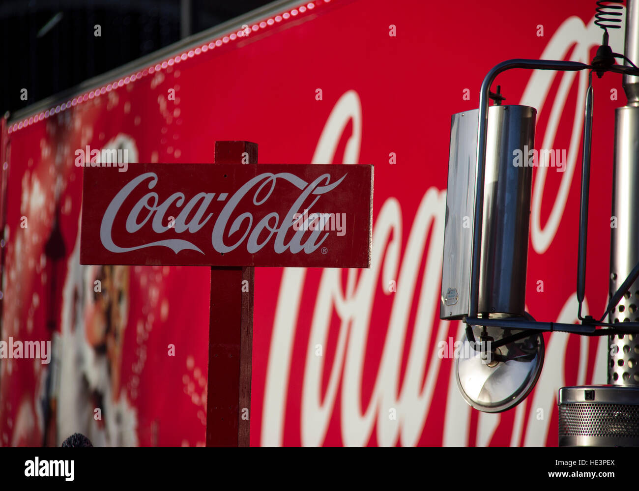 Coca cola christmas truck hi-res stock photography and images - Alamy