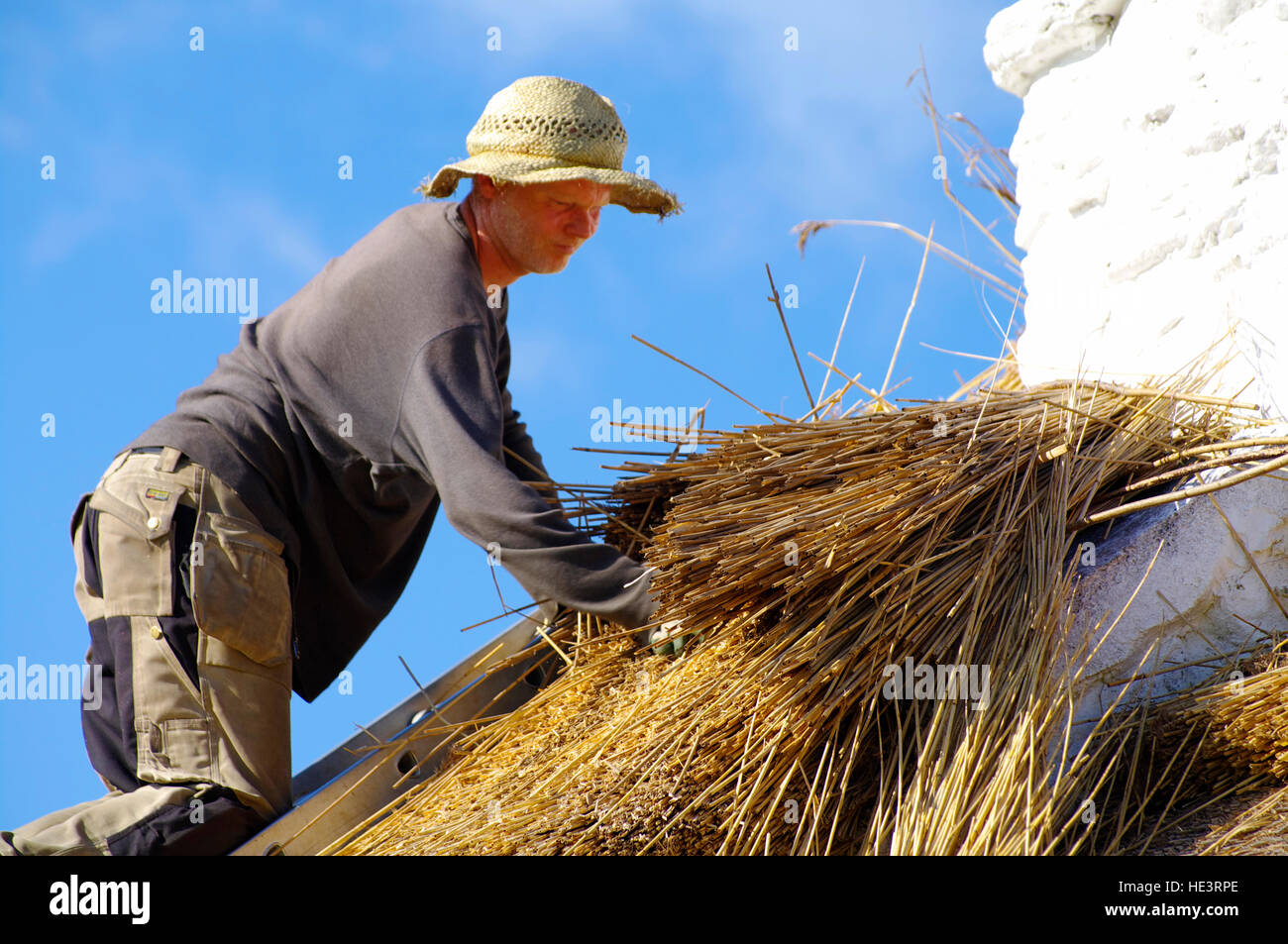 Roof Thatching on Anglesey Stock Photo - Alamy