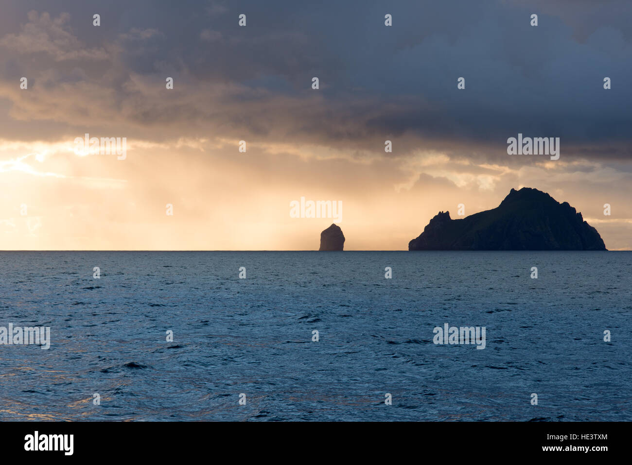 Boreray island and stac lee hi-res stock photography and images - Alamy