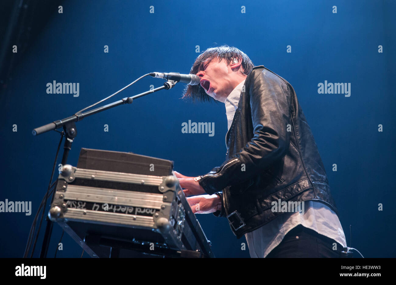 July Talk performing live in concert supporting Catfish and the ...