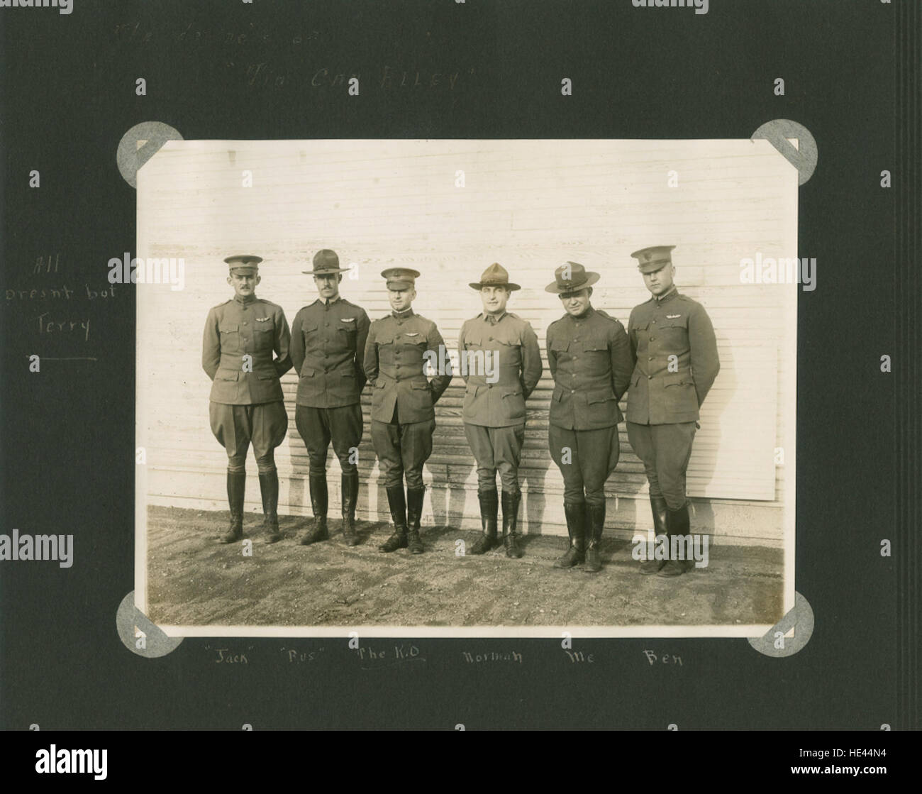 Military officers engaged in hi-res stock photography and images - Alamy