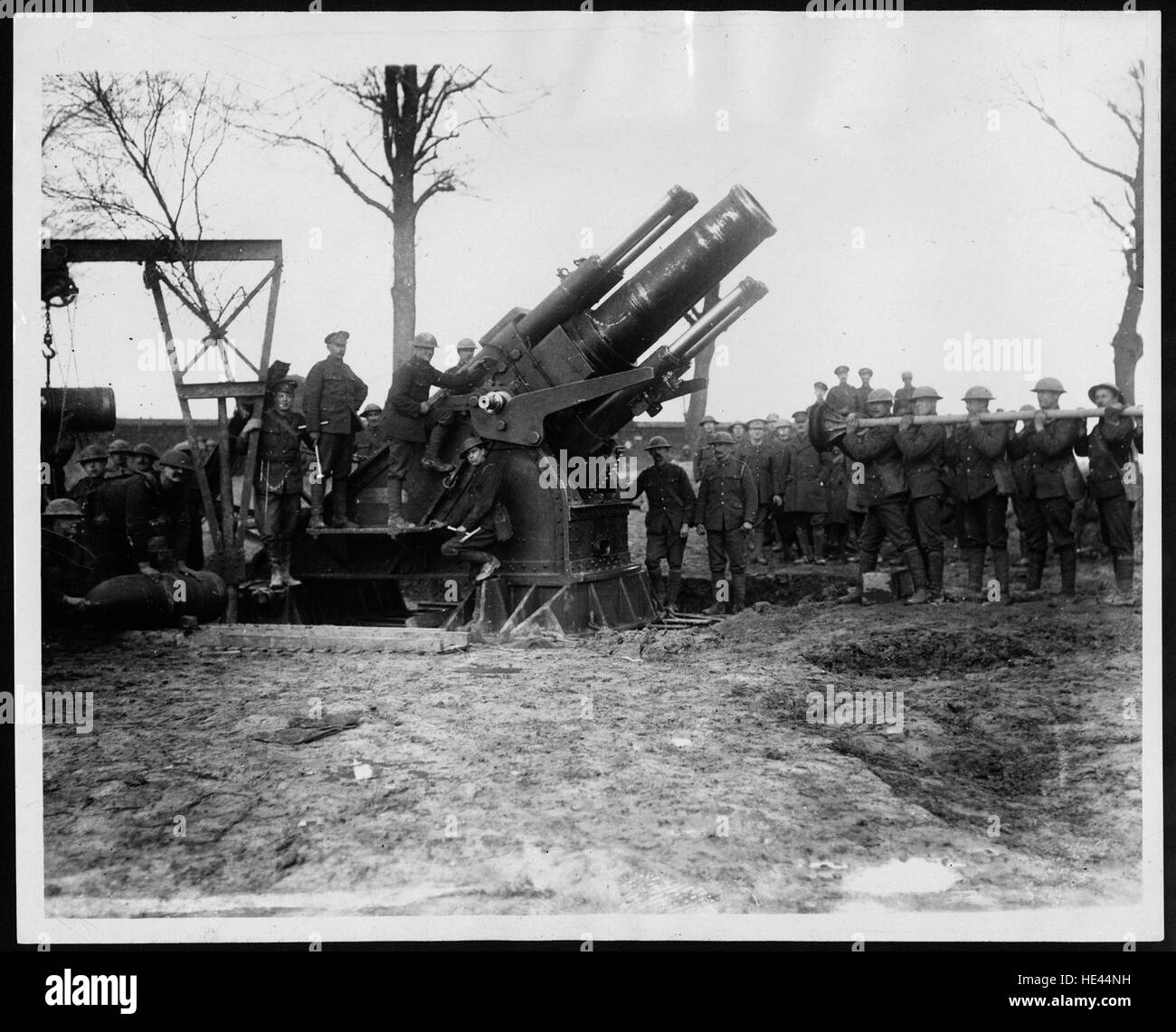 Siege howitzer hi-res stock photography and images - Alamy