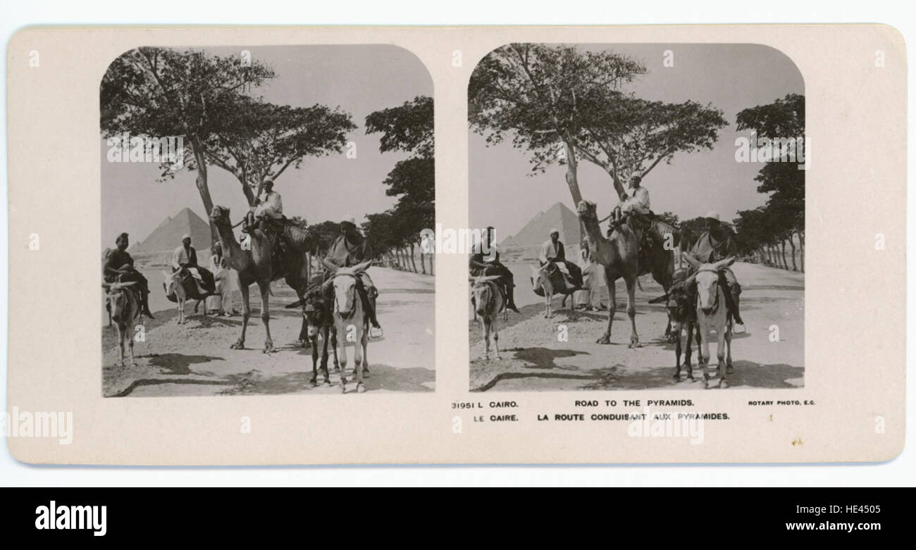 Cairo Road to the Pyramids Stock Photo - Alamy