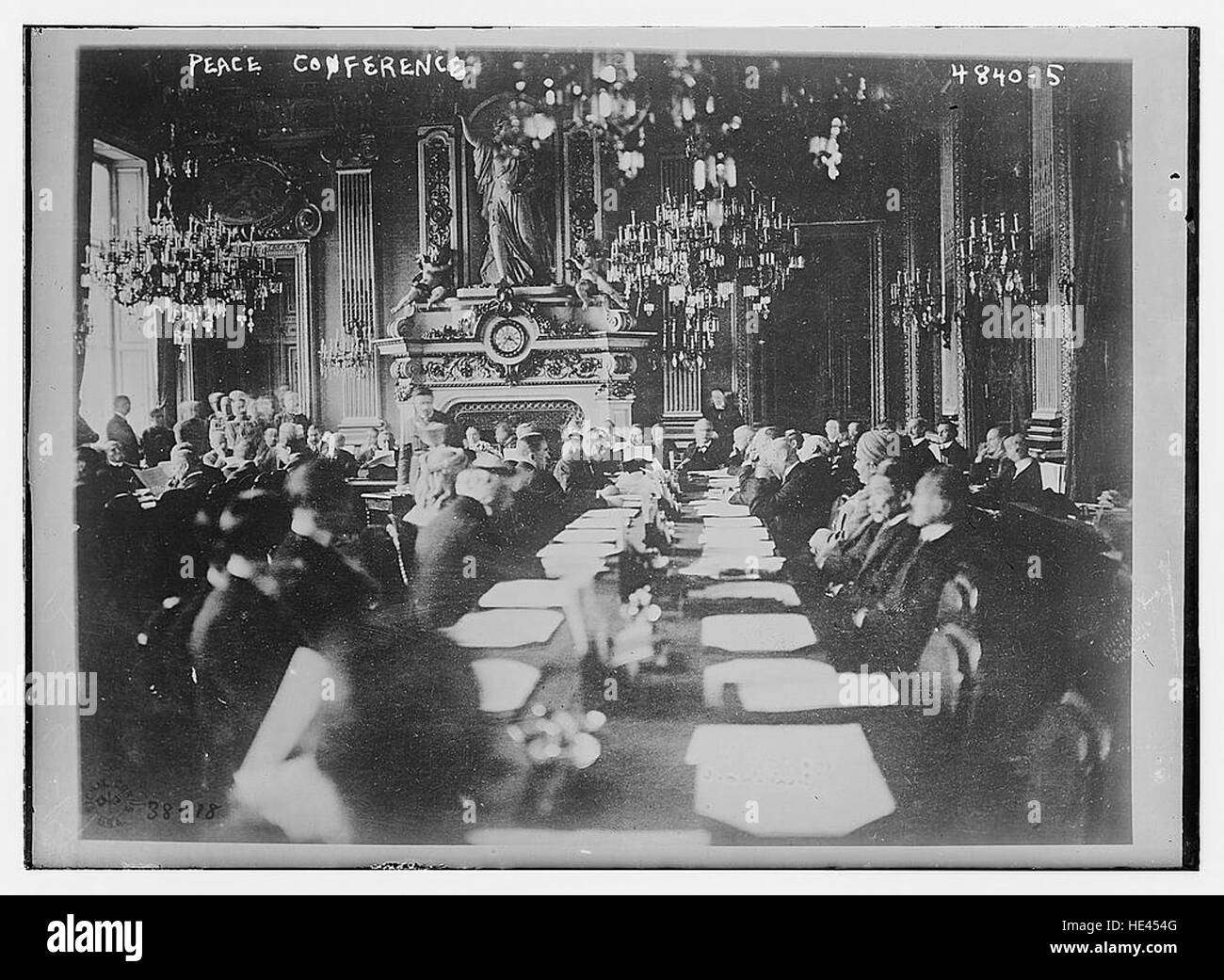 Negotiation talks Black and White Stock Photos & Images - Alamy