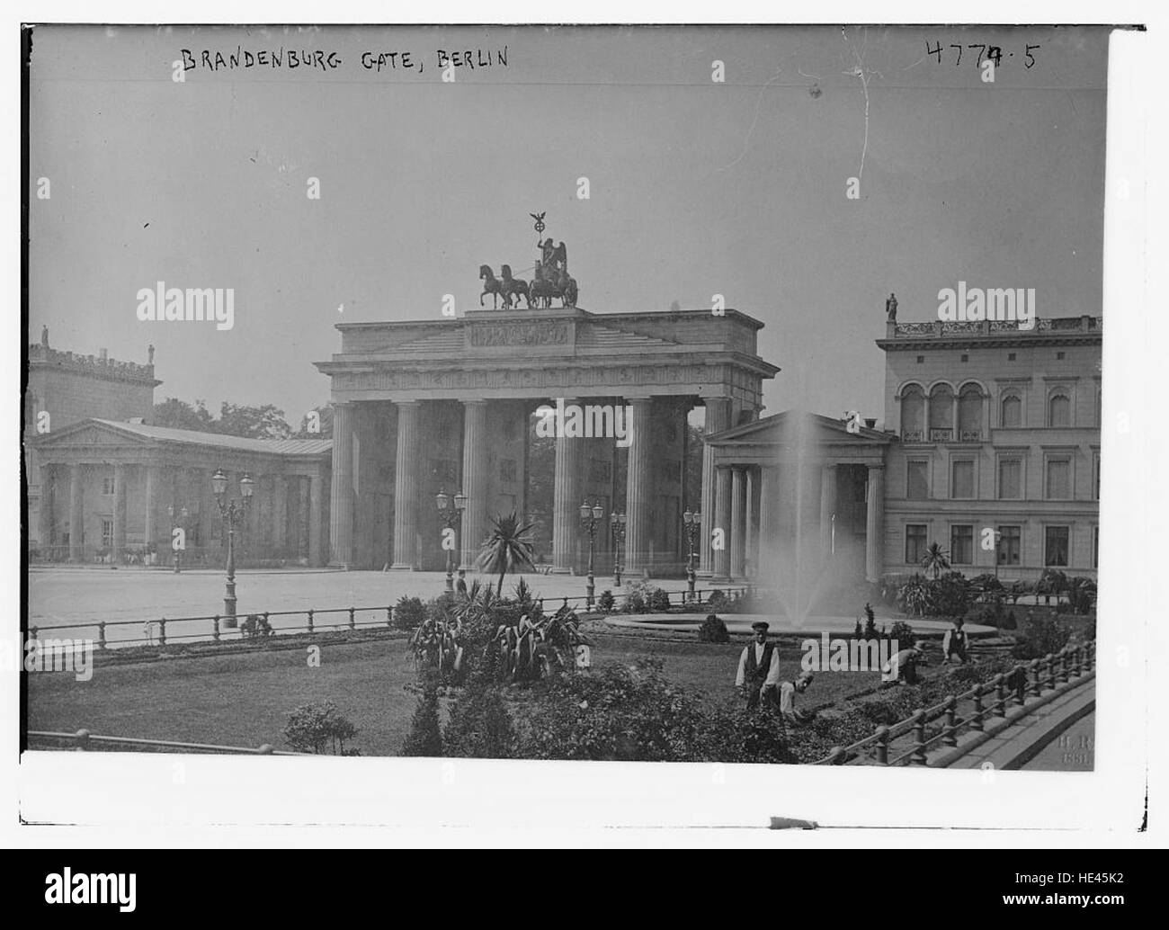 Brandenburg gate history Black and White Stock Photos & Images - Alamy
