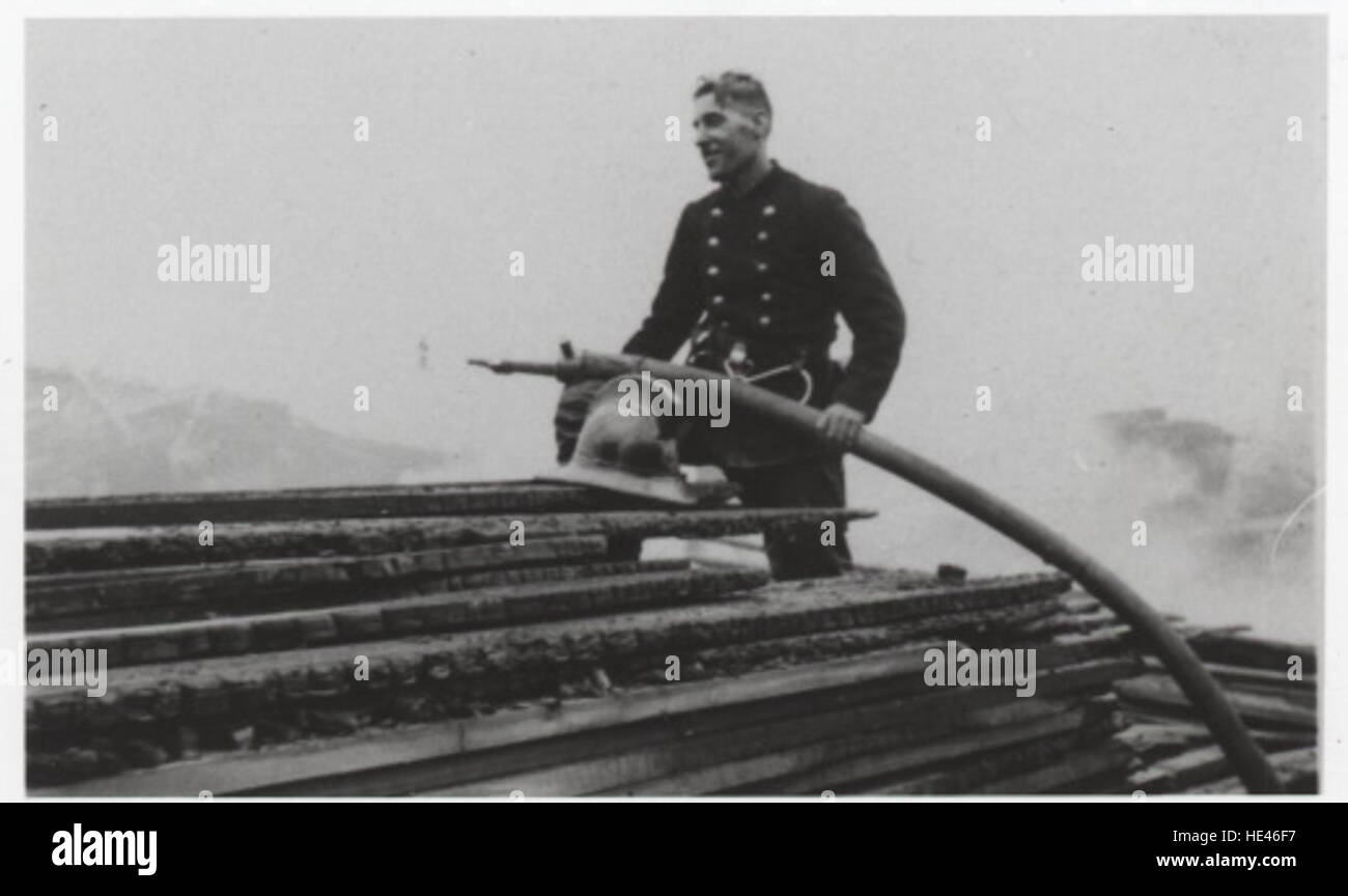 1920s firefighters hi-res stock photography and images - Alamy