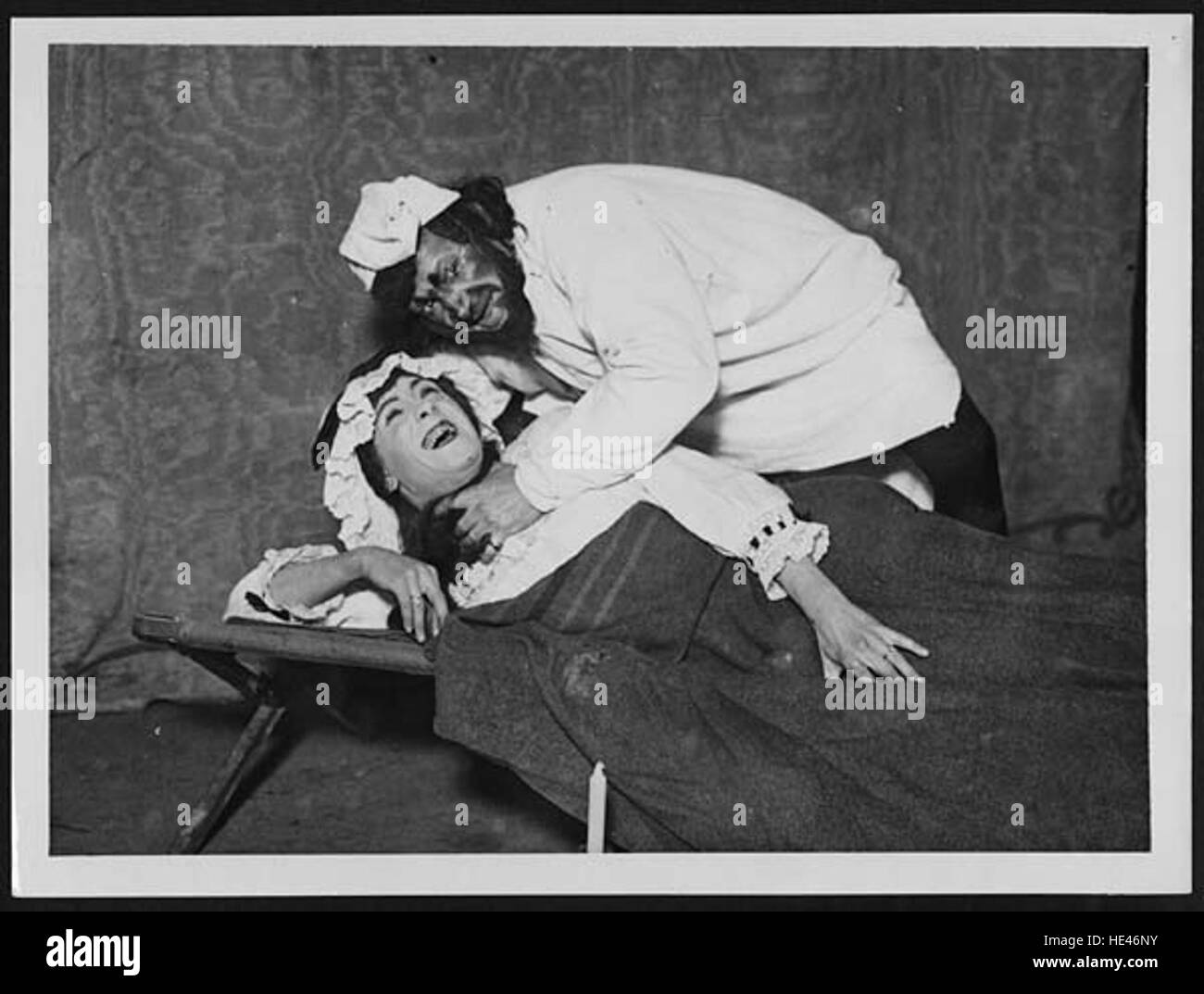 Deathbed scenes hi-res stock photography and images - Alamy
