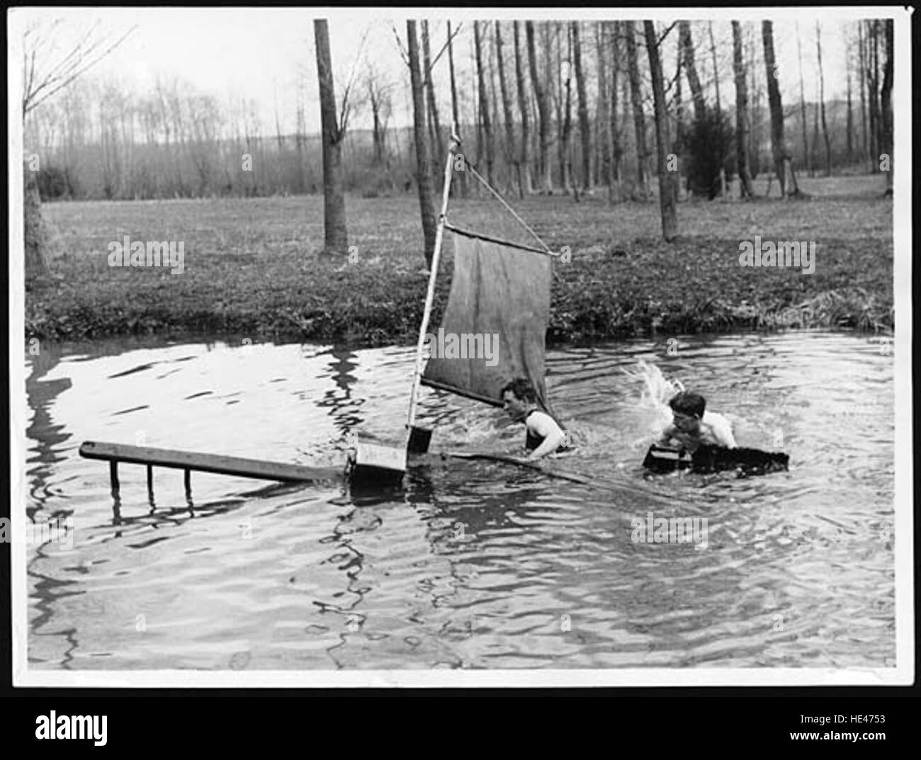 Sinking home hi-res stock photography and images - Alamy