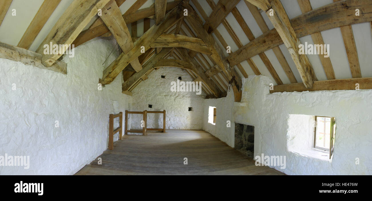 Medieval roof truss hi-res stock photography and images - Alamy