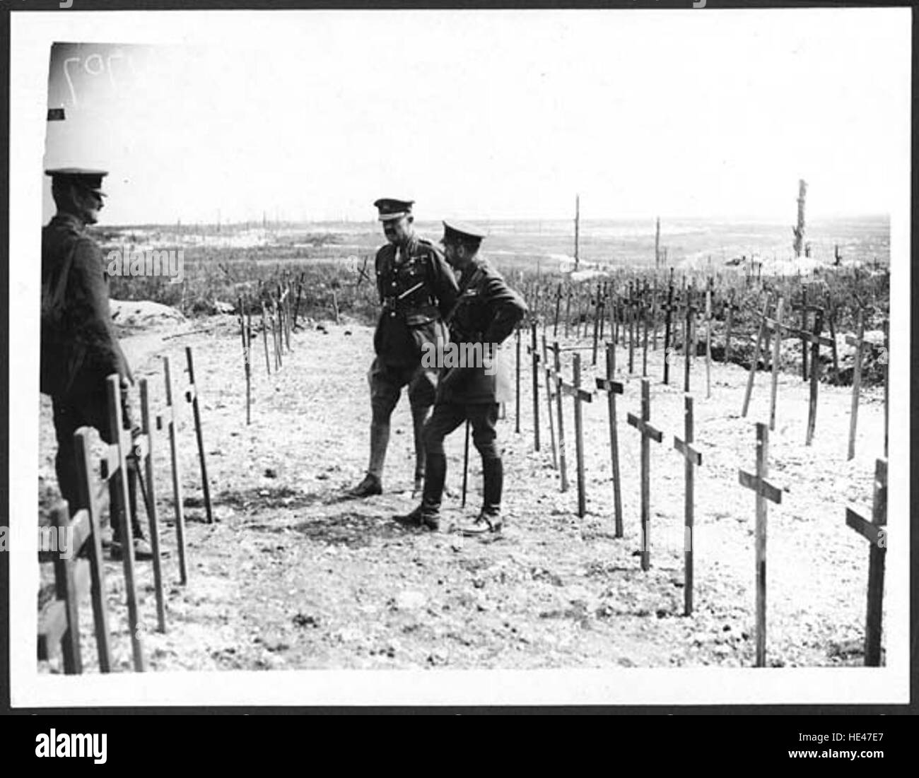 Vintage graveyard photo hi-res stock photography and images - Alamy