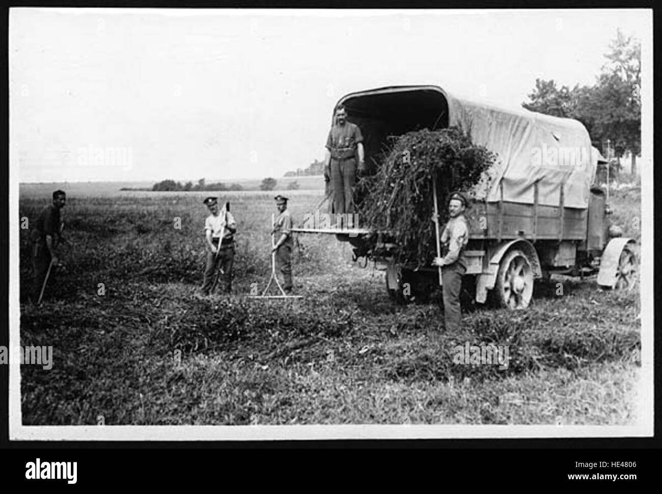 British army horse drawn Black and White Stock Photos & Images - Alamy
