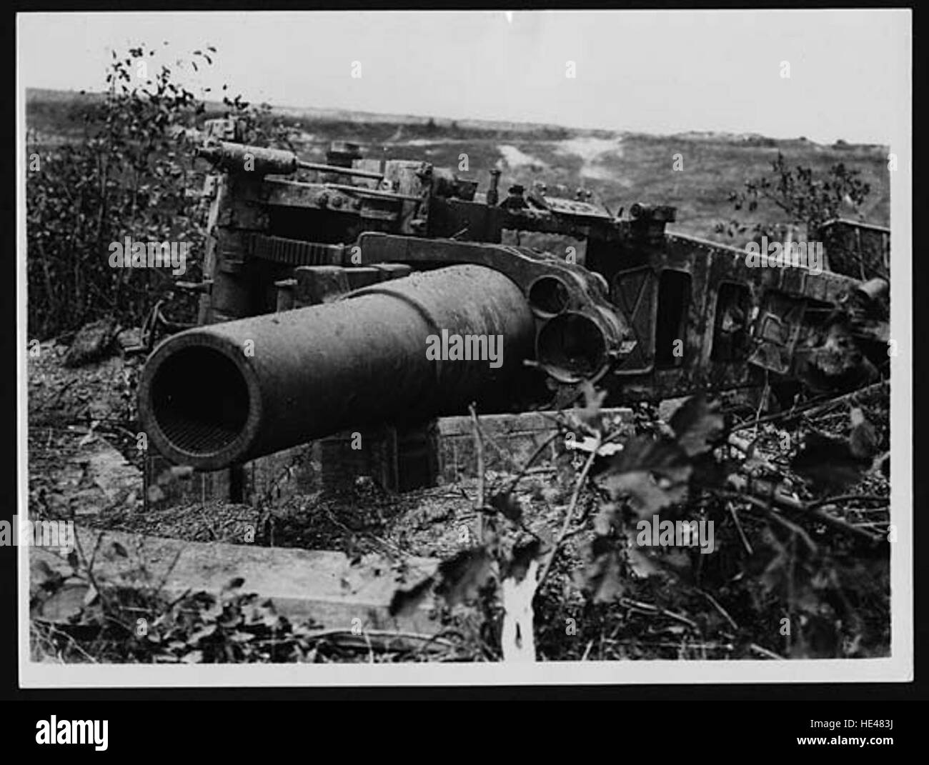 Huge gun hi-res stock photography and images - Alamy