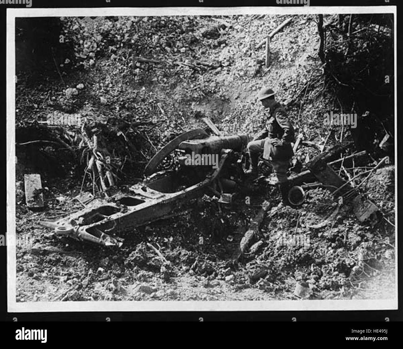 Battle war gun Black and White Stock Photos & Images - Alamy