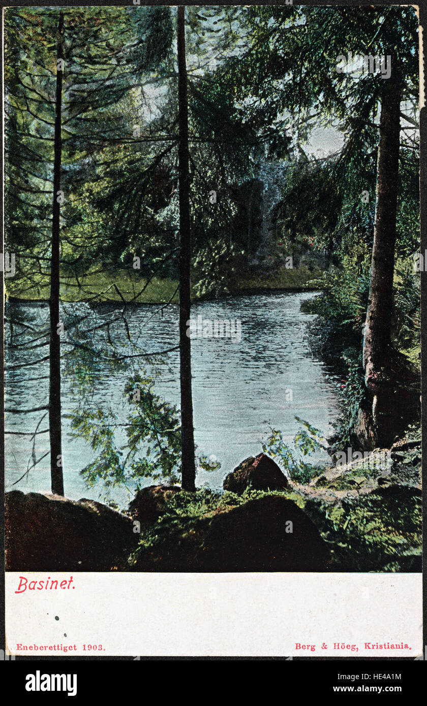 Basinet hi-res stock photography and images - Alamy