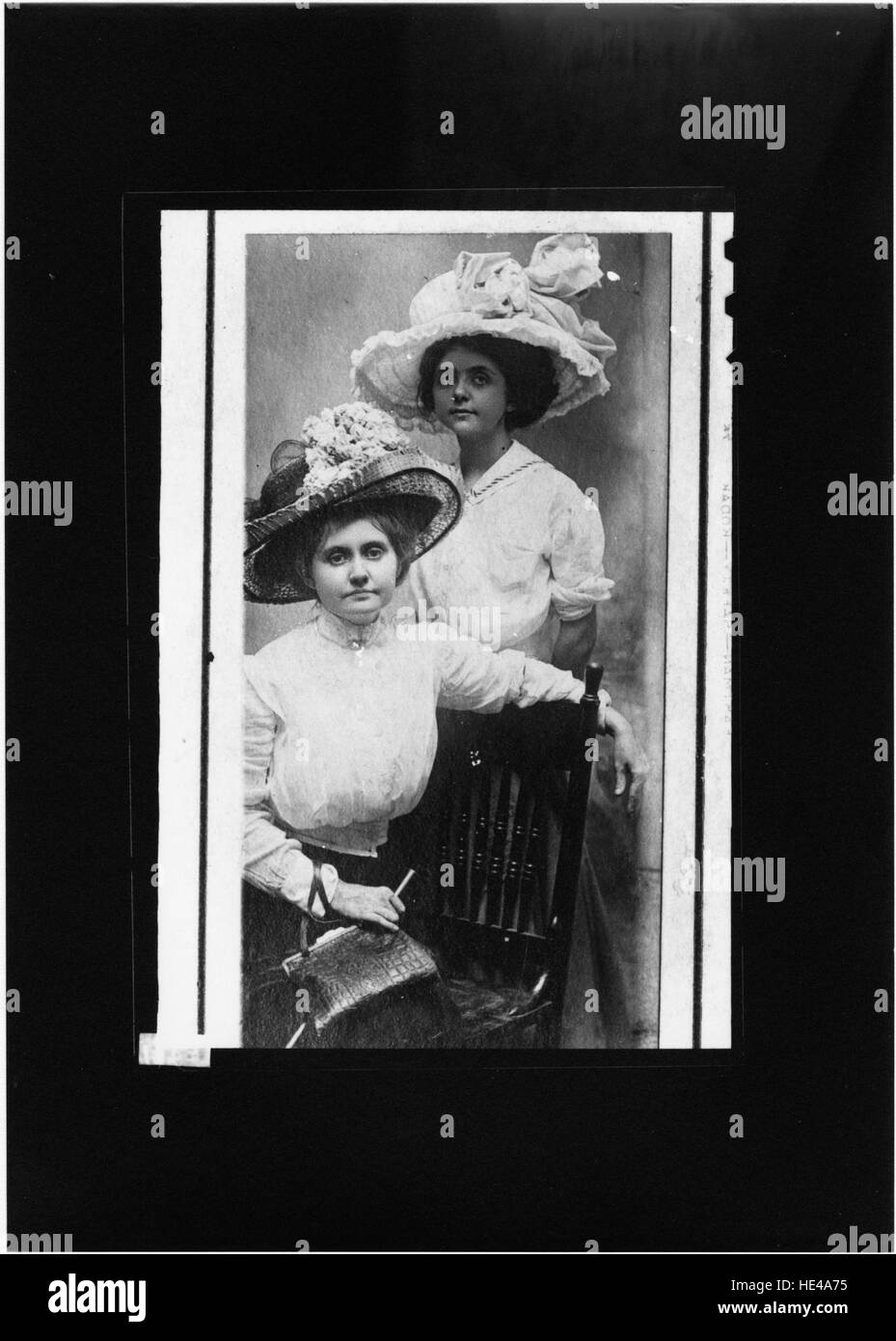 Past women Black and White Stock Photos & Images - Alamy