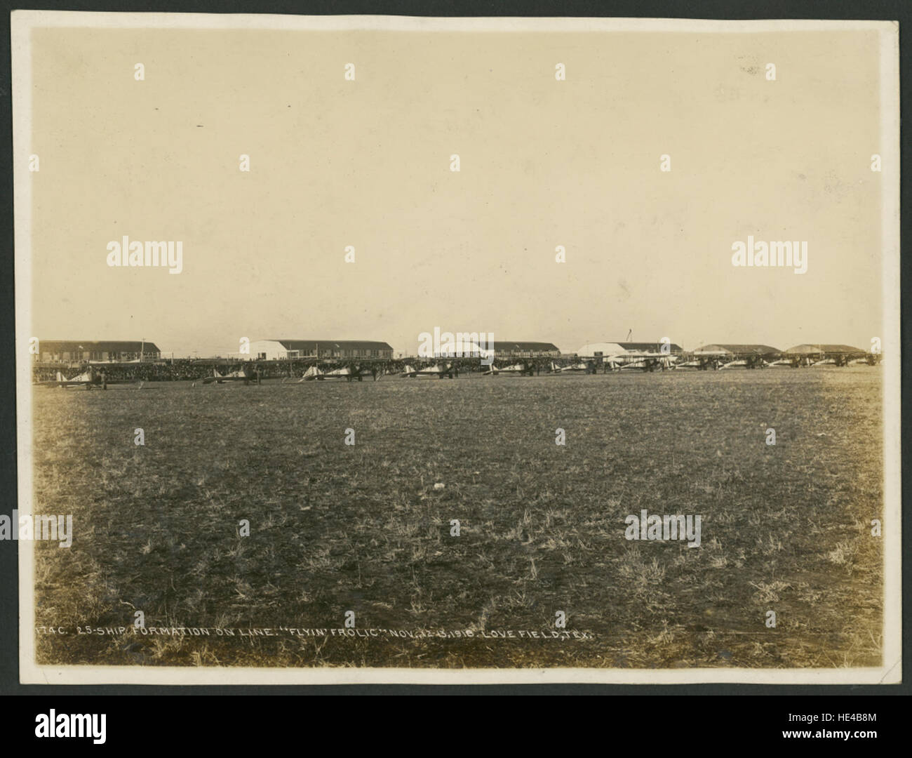 4 ship formation hi-res stock photography and images - Alamy