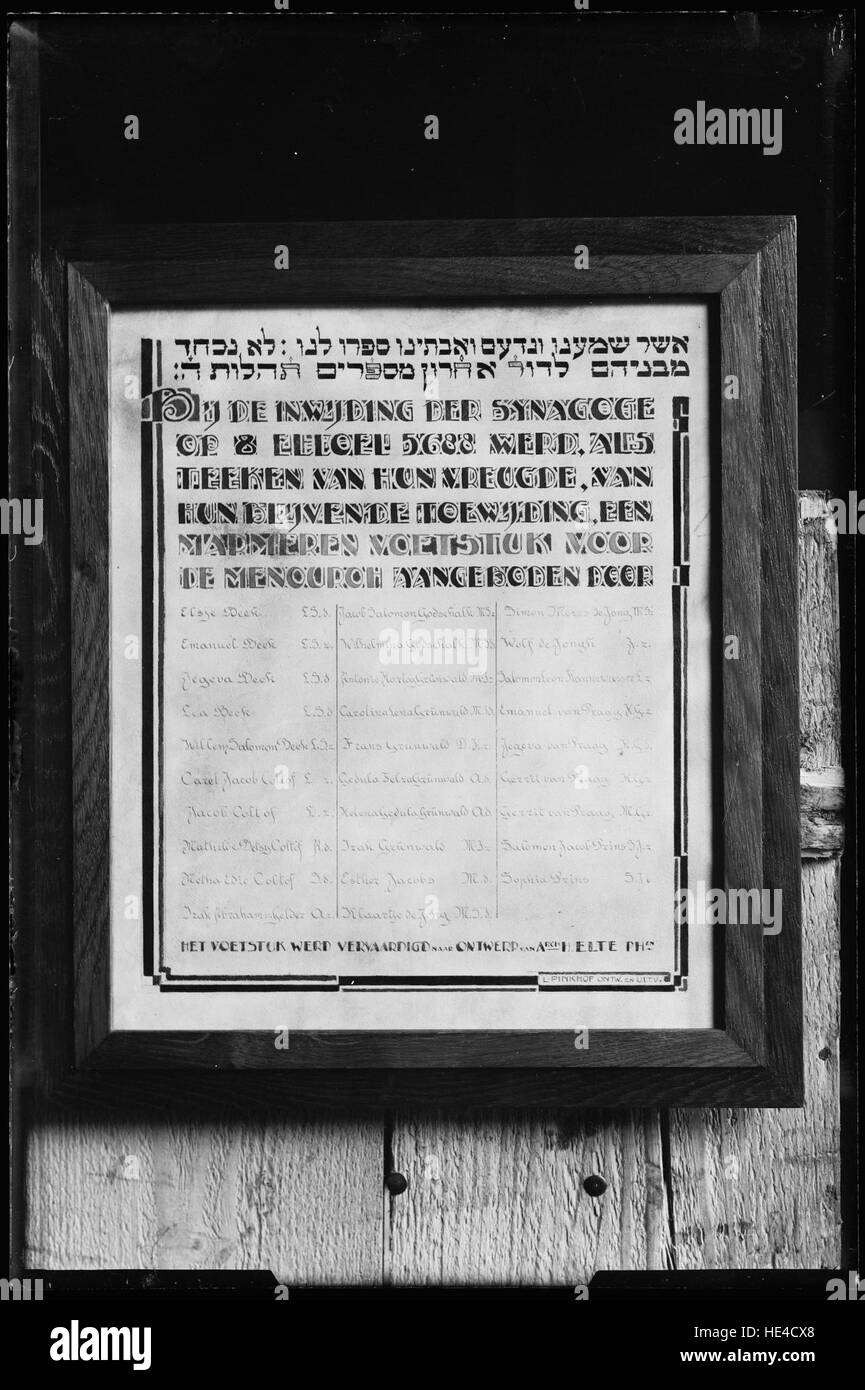 Oorkonde hi-res stock photography and images - Alamy