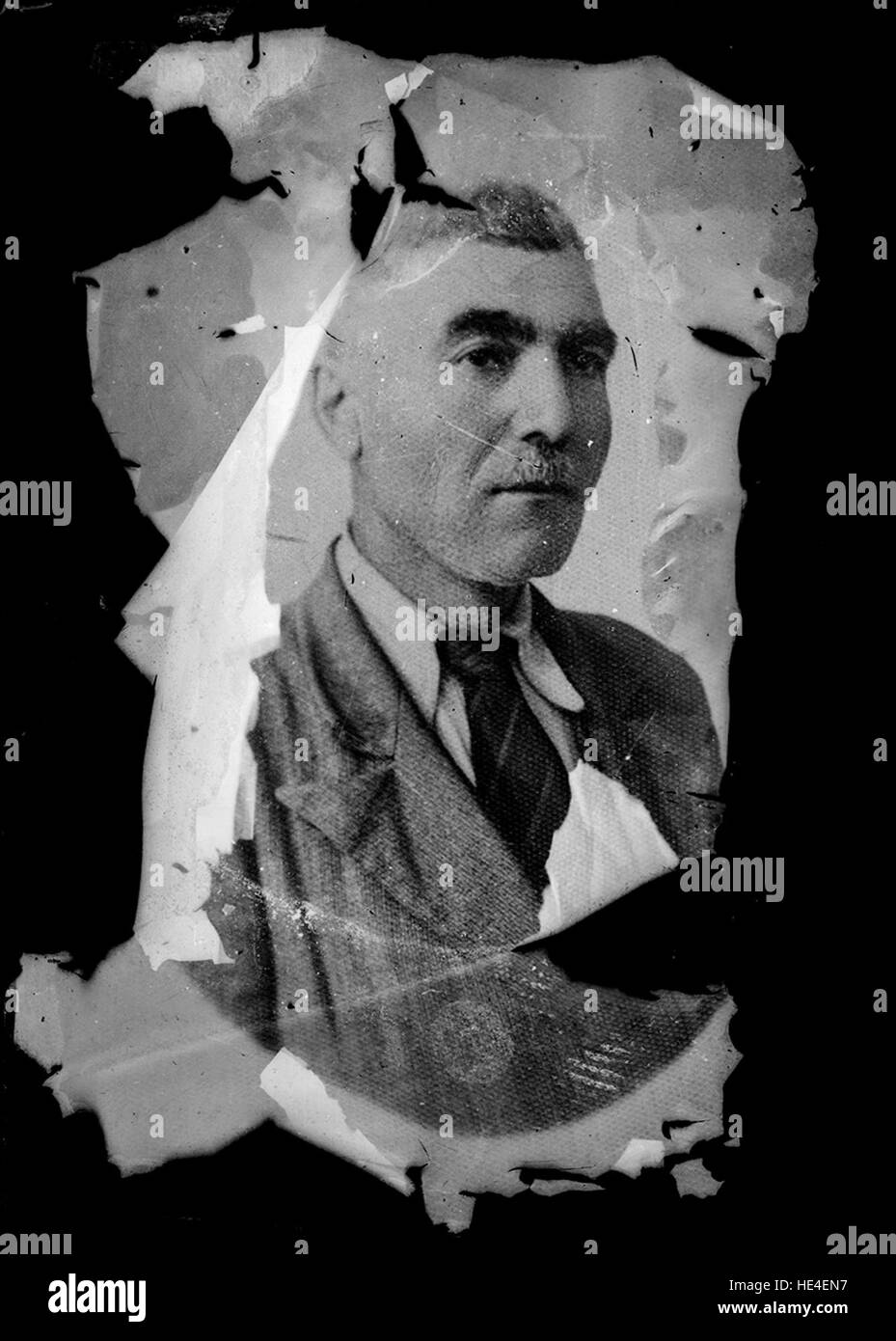 Bărbat, reproducere The project Costică Acsinte Archive needs help ...