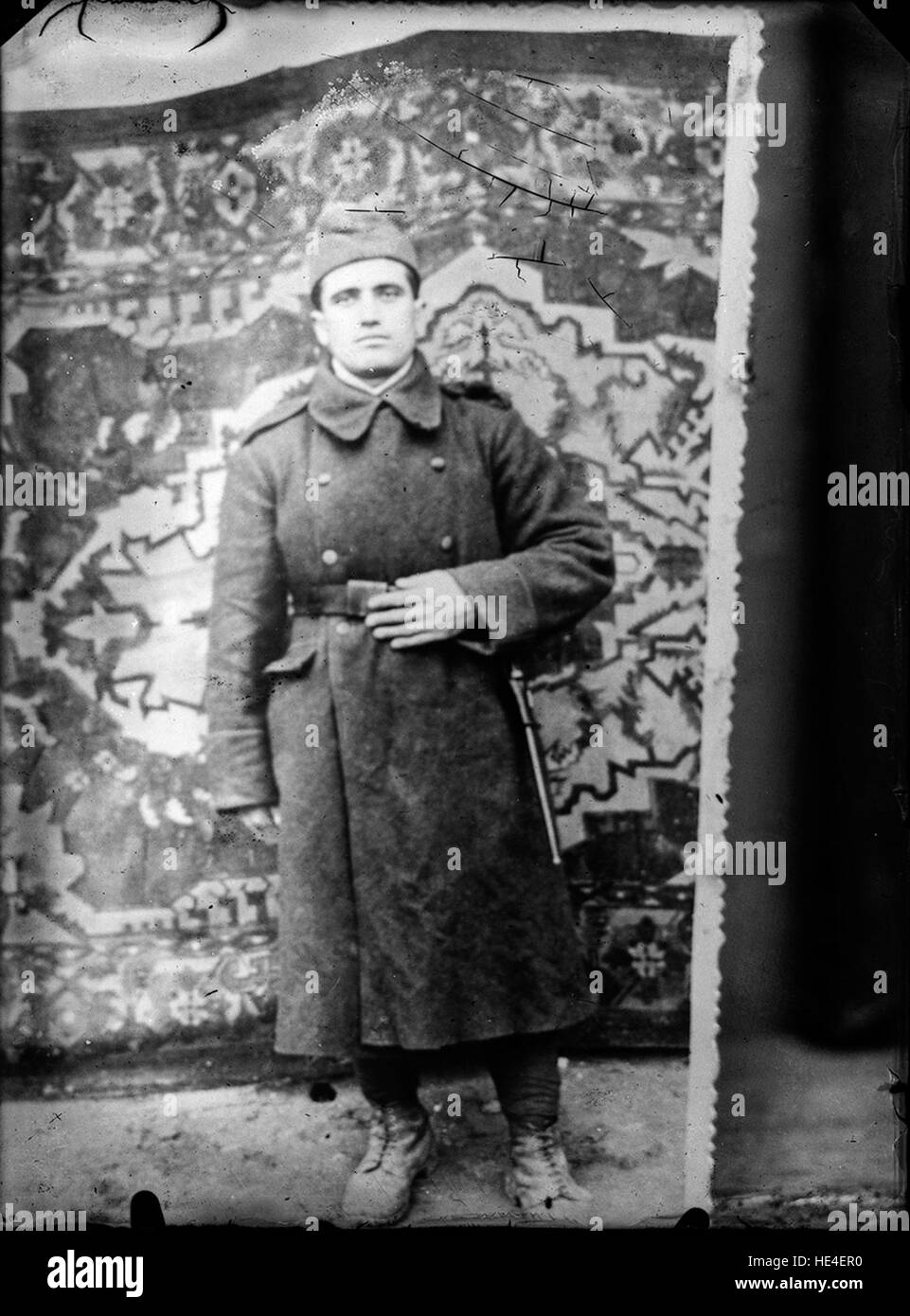 Militar, reproducere The project Costică Acsinte Archive needs help ...