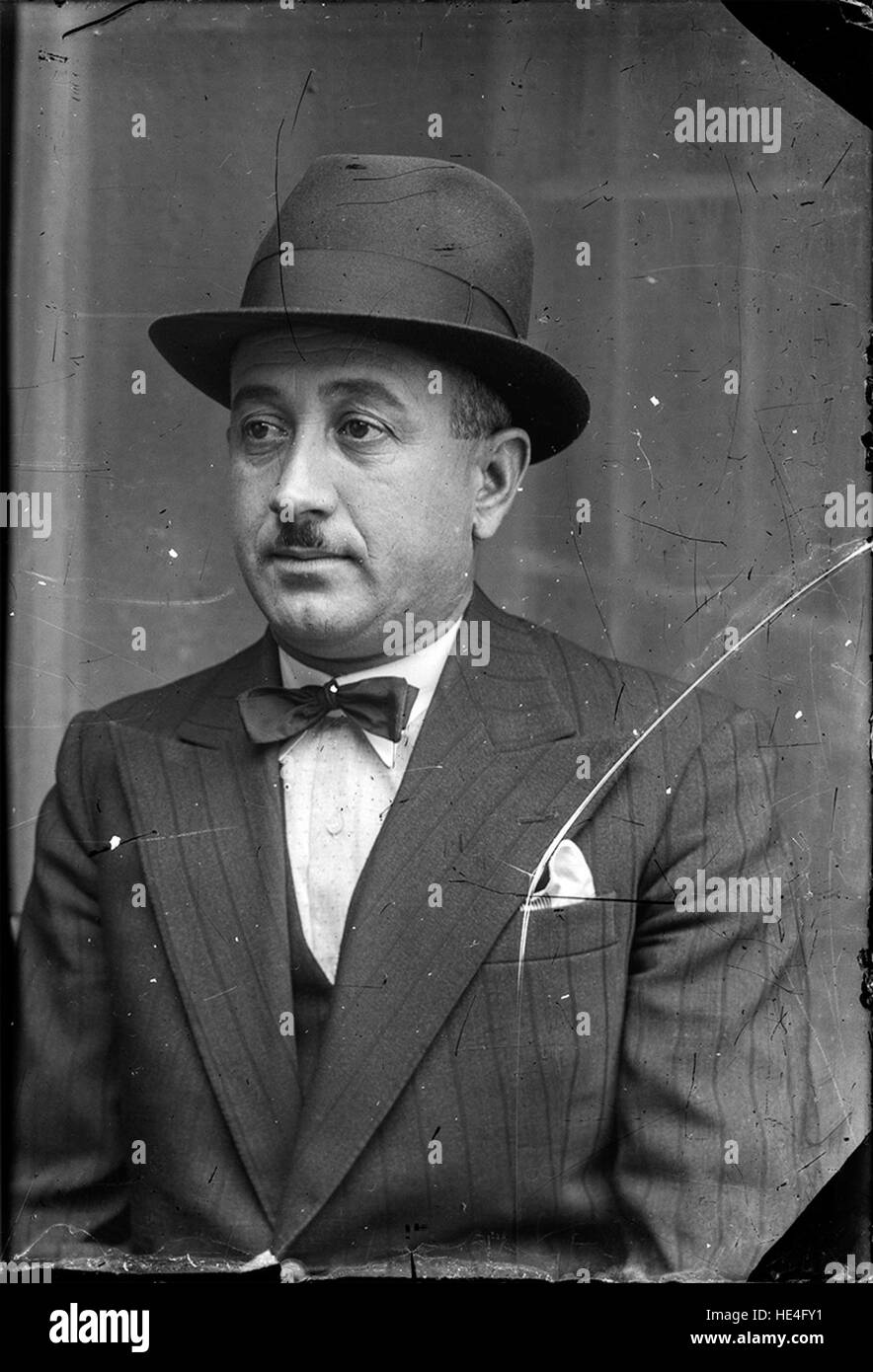 2 images: portraits, historic history, bygone image, old, ancient past ...