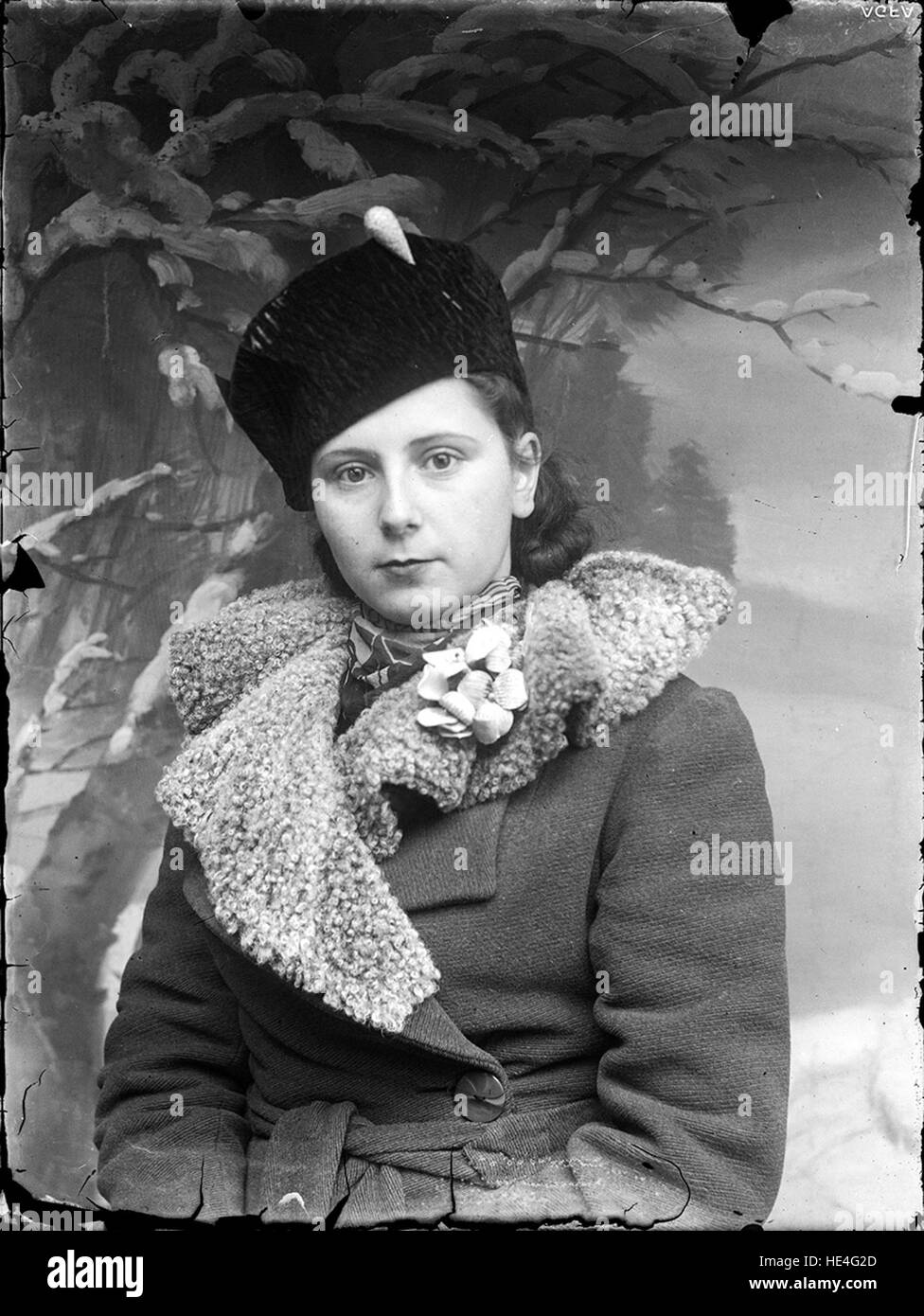 Vintage portrait of a Romanian woman captured by Costica Acsinte in ...