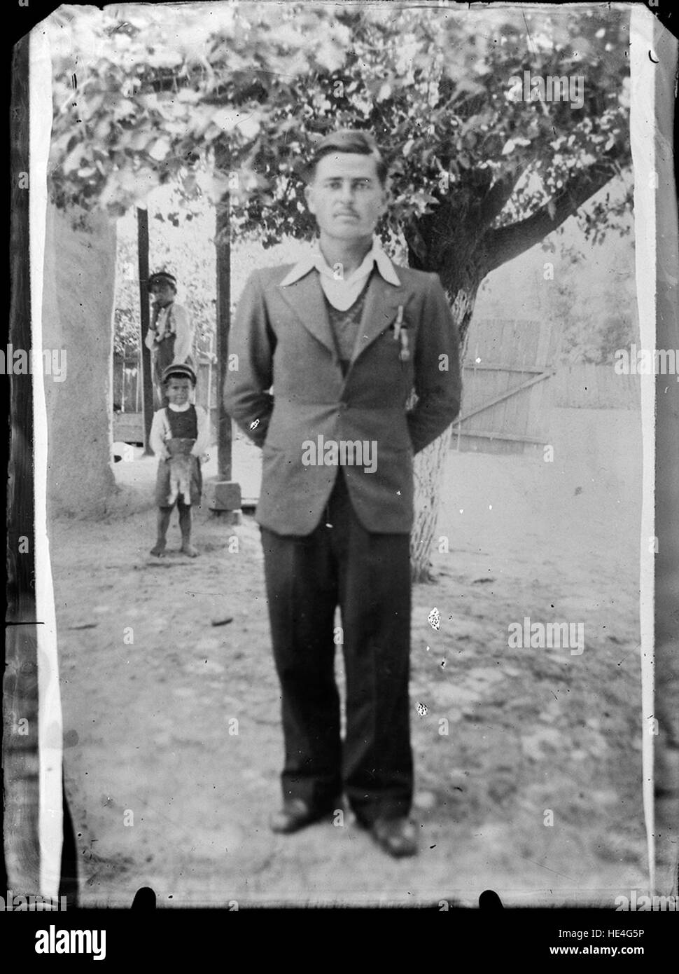 Reproduction glass plates hi-res stock photography and images - Alamy