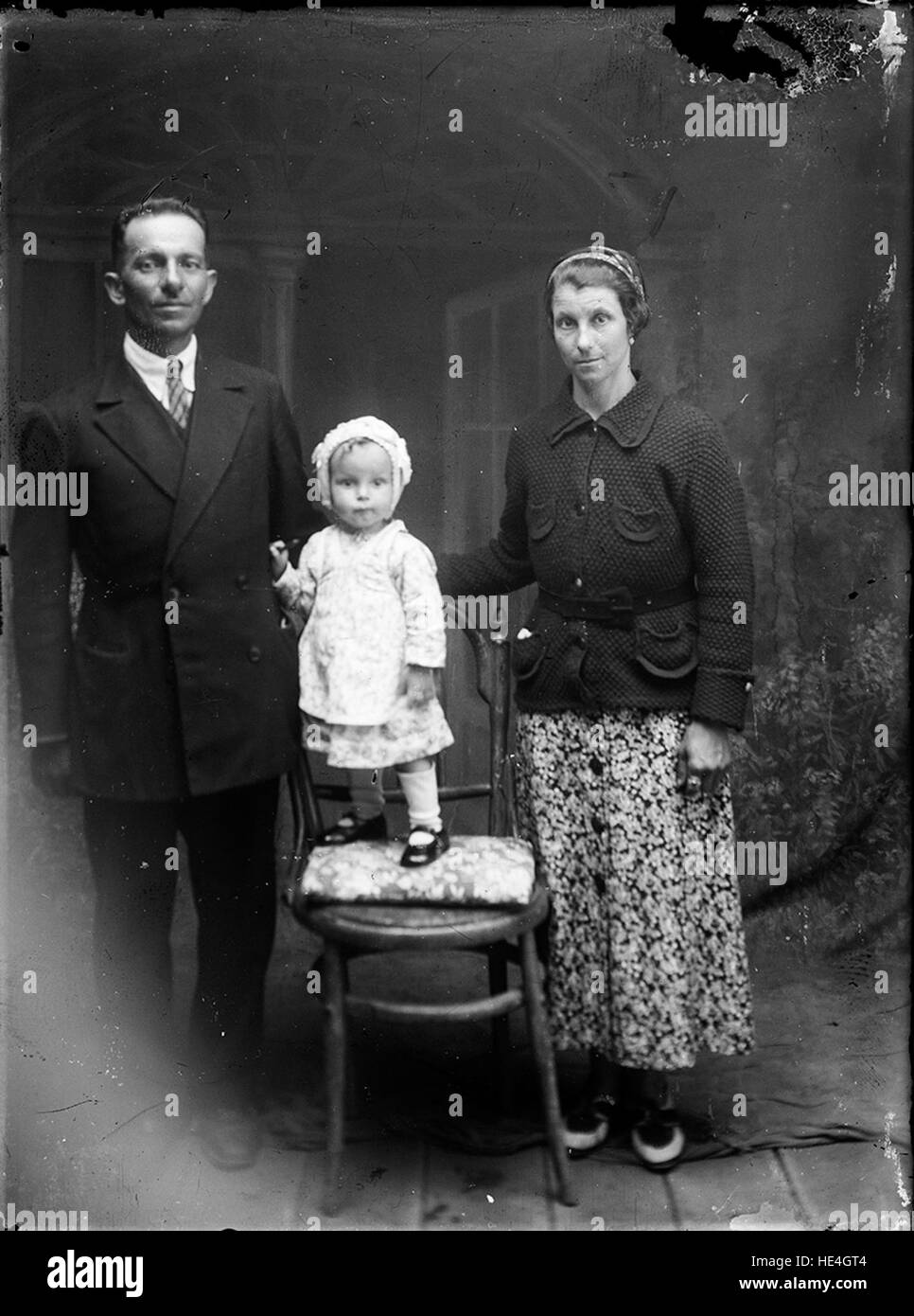 Family portrait from Costica Acsinte Archive, Ialomita, Romania ...