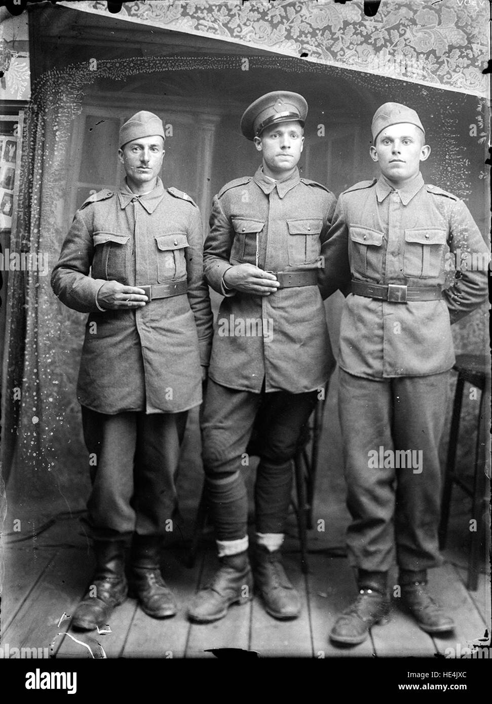 Three soldiers wwi trench hi-res stock photography and images - Alamy