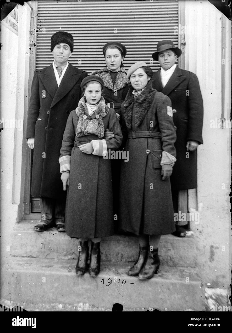 Romanian peasant family hi-res stock photography and images - Alamy
