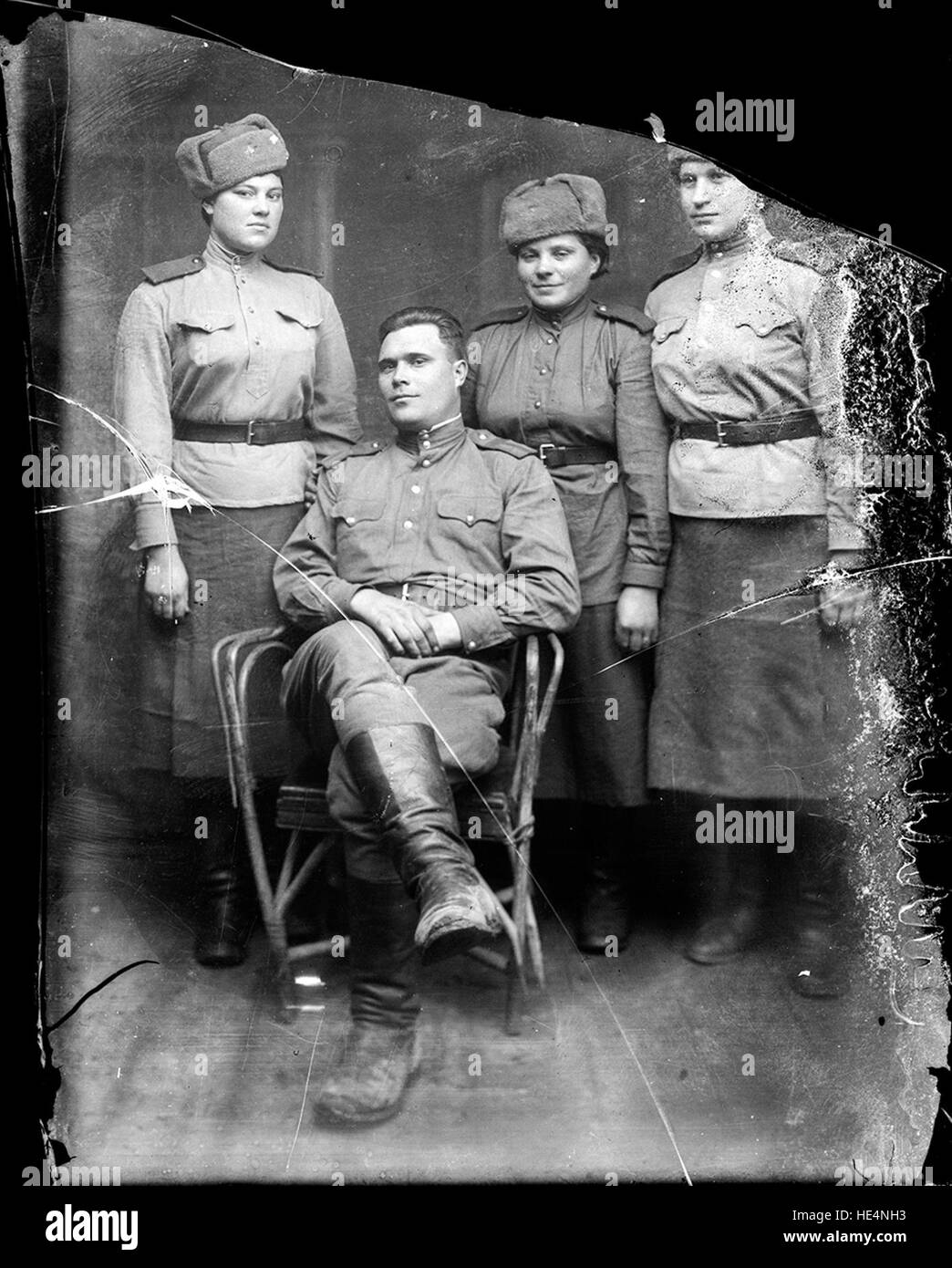 Russian female soldier world war ii hi-res stock photography and images ...