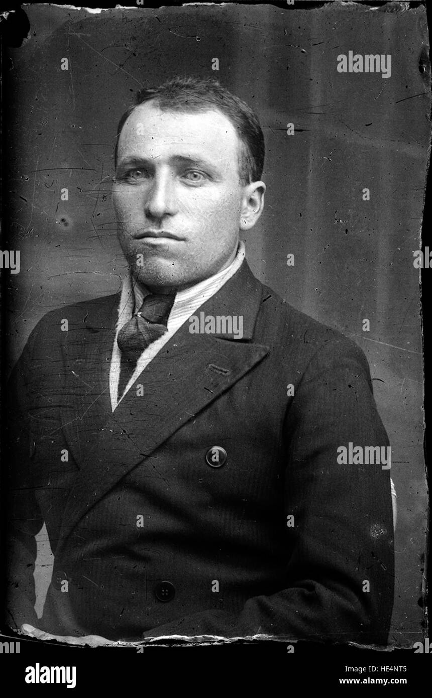 Man portrait, historical photograph, Costică Acsinte Archive, Ialomița ...