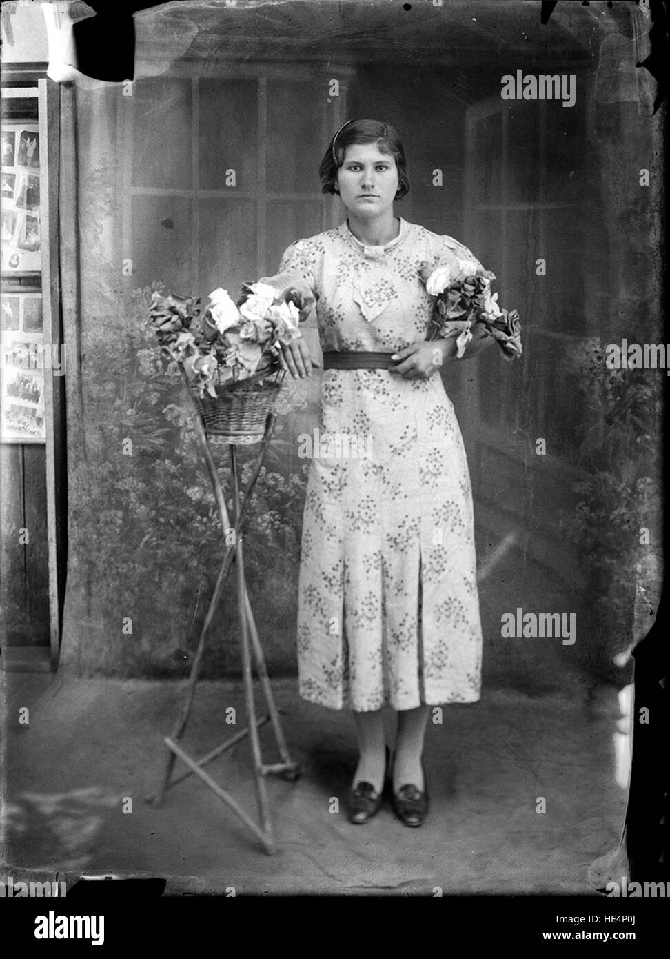 Captivating woman Black and White Stock Photos & Images - Alamy