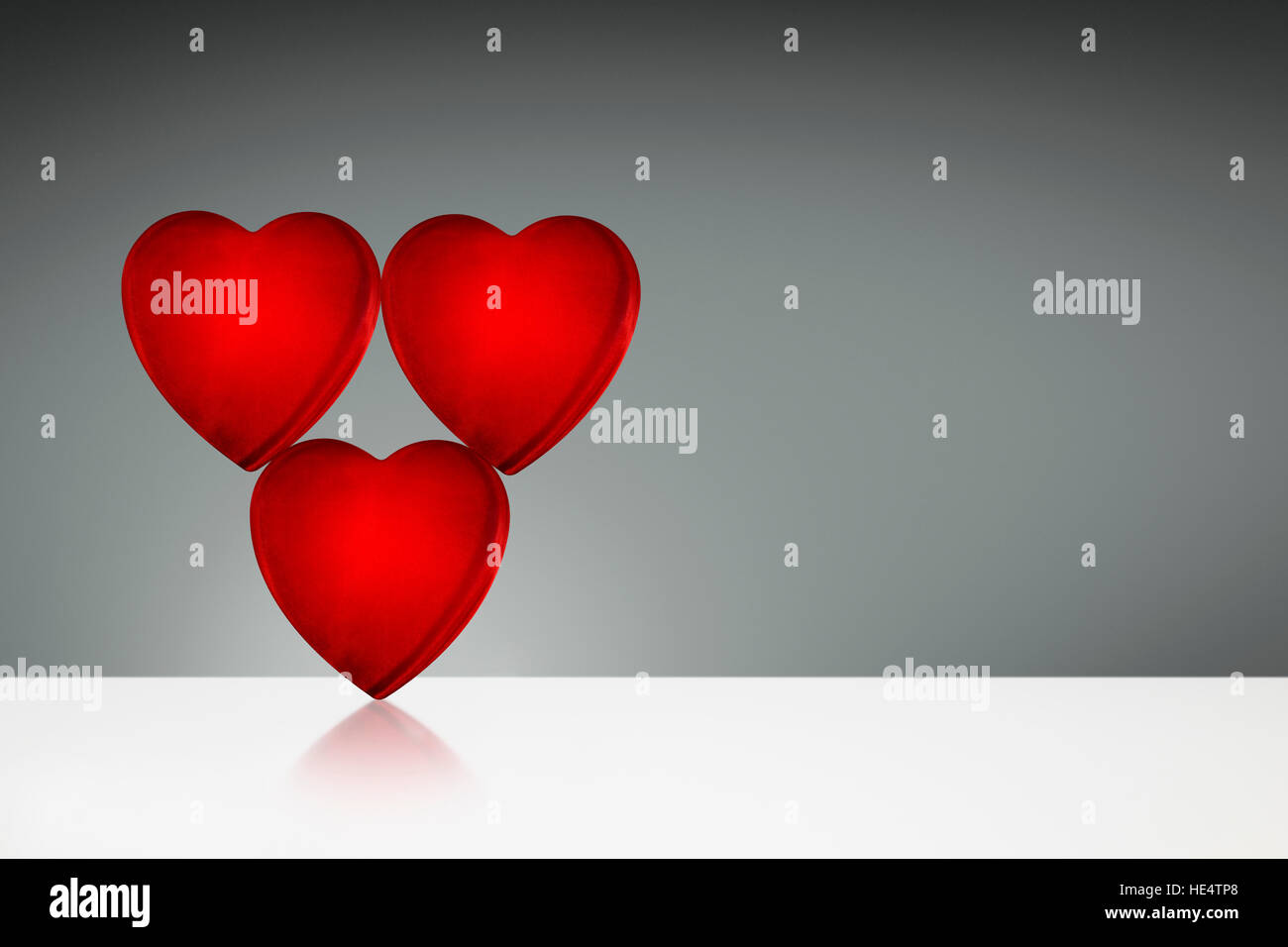 Red love hearts Stock Photo - Alamy